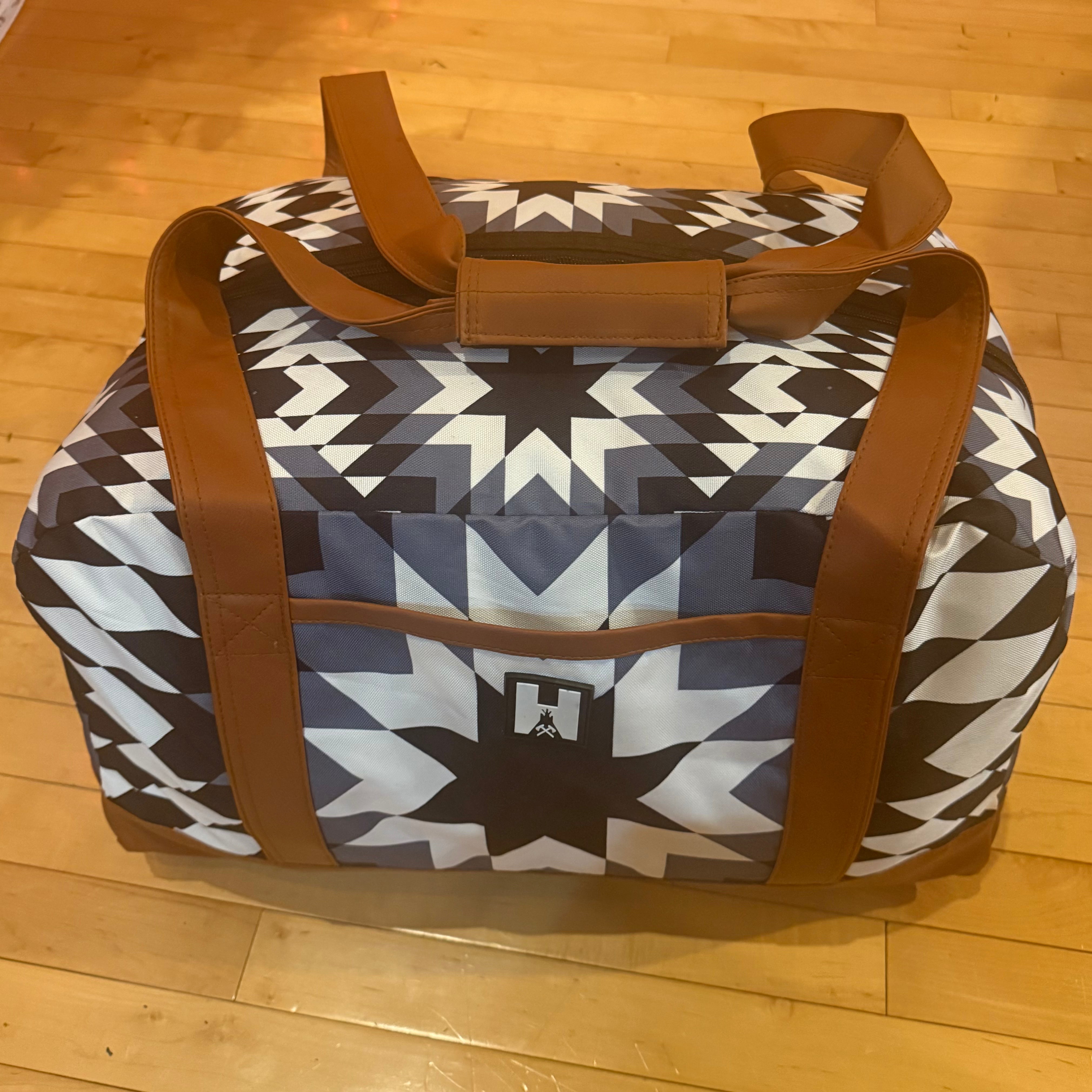 BLACK STAR Duffle Bag – Hustle Tribe